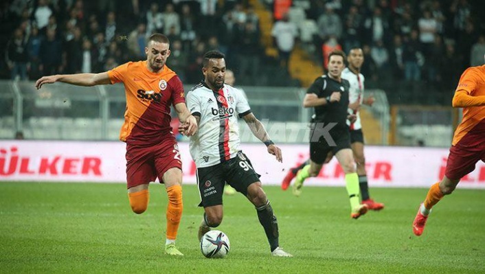 Beşiktaş Galatasaray derbisinde dikkat çeken notlar - Duhuliye Beşiktaş Galatasaray derbisinde dikkat çeken notlar - Duhuliye